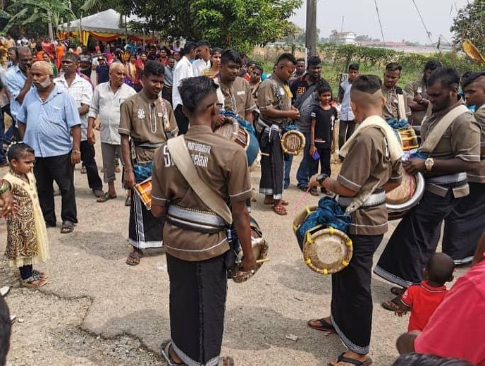Annathanam and tanner panthal by UMHV Thaipusam celebration at Sri ...